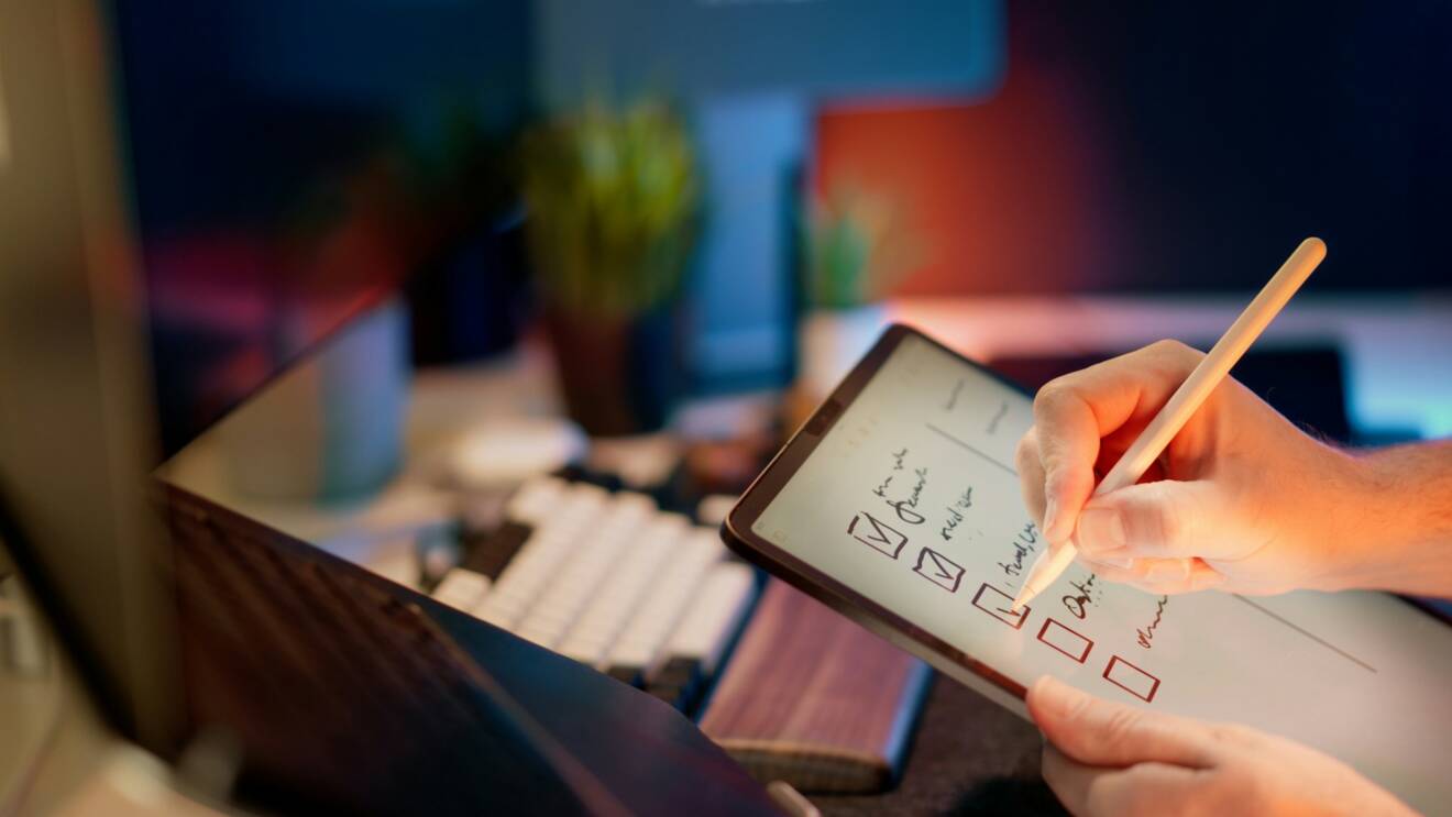 The ultimate pitch deck checklist: what every slide should include ...